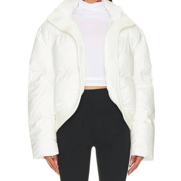 TOAST SOCIETY | Jackets & Coats | New Toast Society Annika Puffer ...